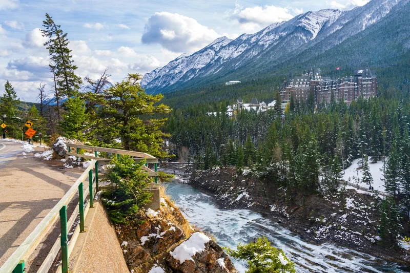 How To Visit Surprise Corner Viewpoint In Banff